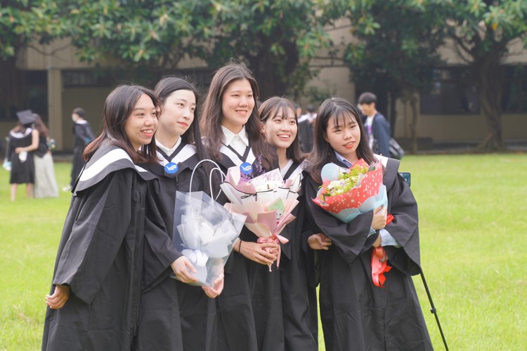 NTOU Year 2023 Graduation Ceremony: Encouraging Students to Brave the ...