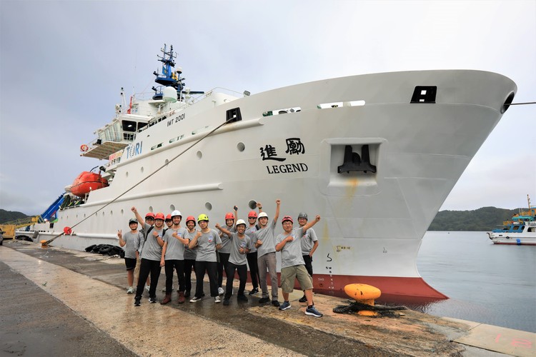 Research Vessel "Legend" Sets Sail for Palau, Marking a New Record in ...
