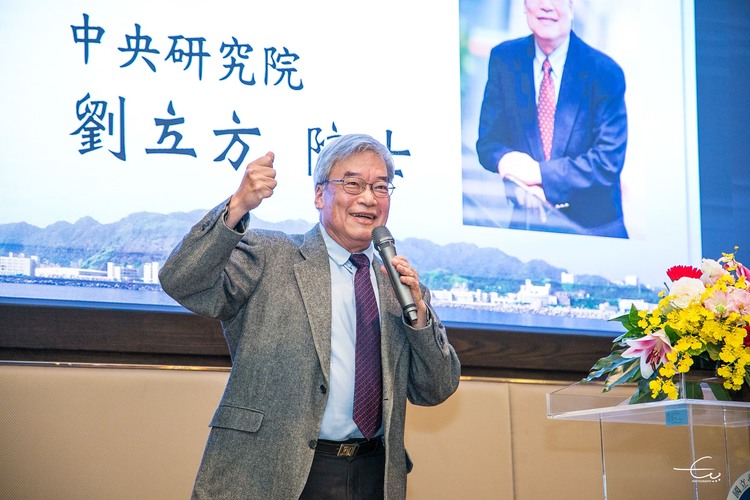 Professor Philip Li-Fan Liu wins Outstanding Contribution Award for the ...